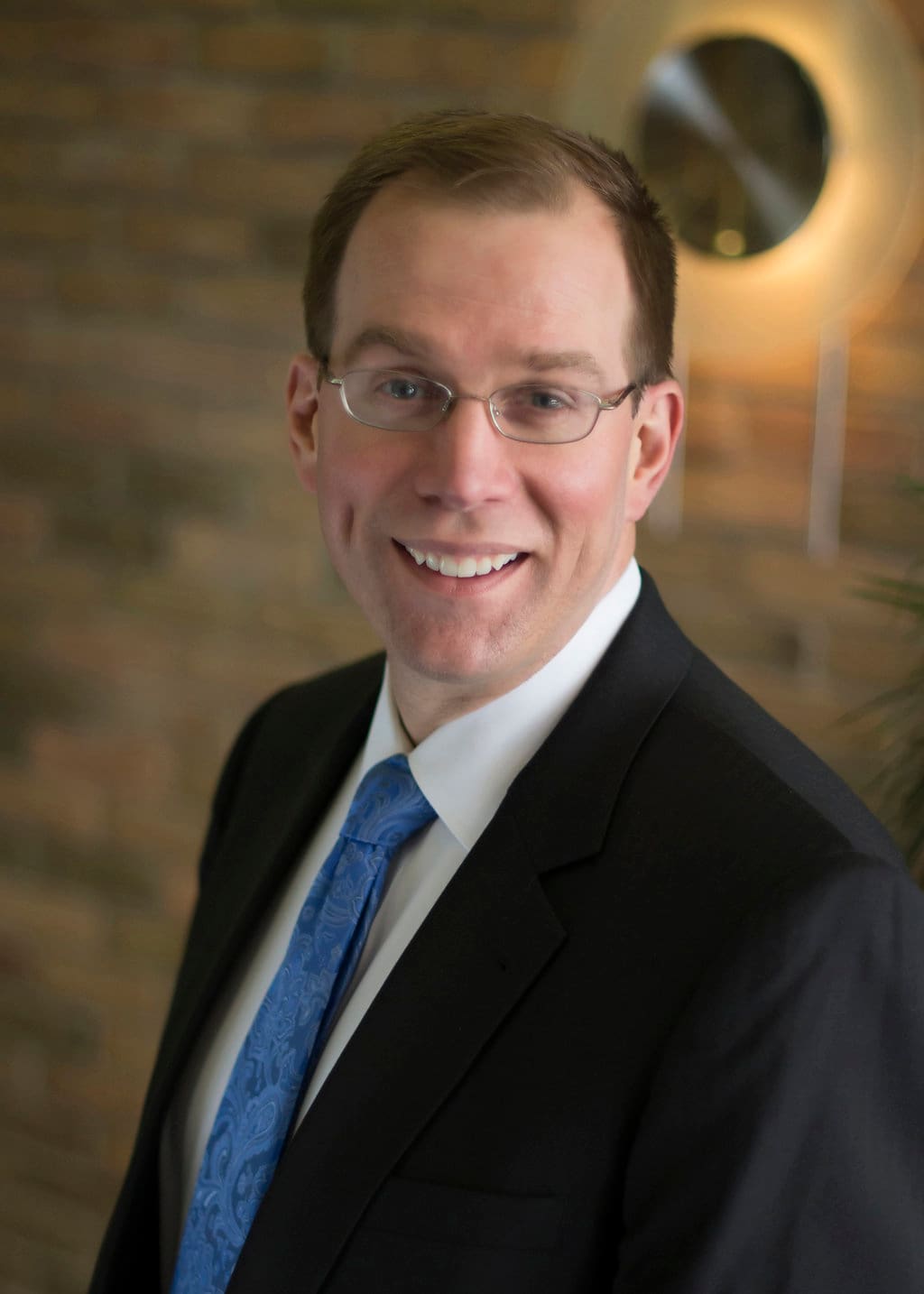 Midwest Ear Institute in Indianapolis, IN