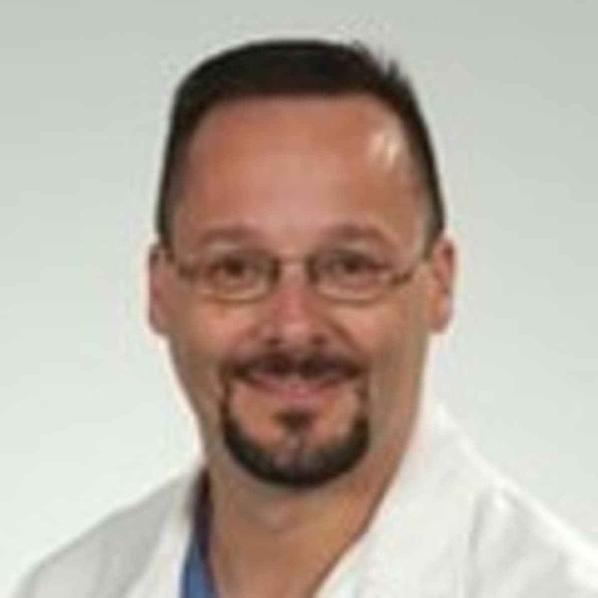 Dr Steven Louis | semashow.com